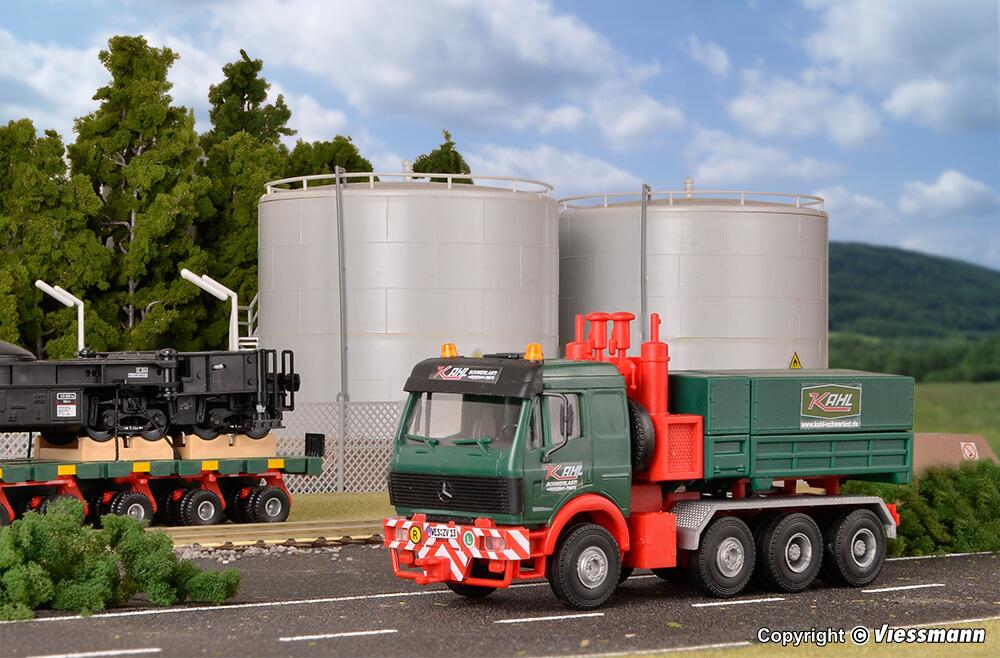 Kibri 13513 H0 MB 4-axle heavy-duty tractor KAHL – Scalology Ltd.