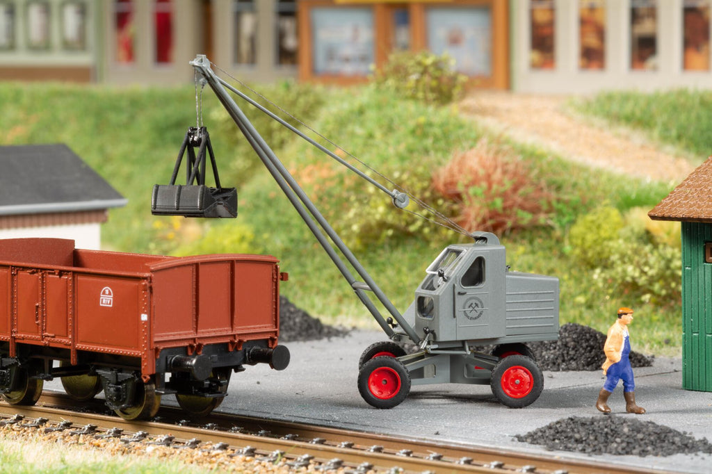 Auhagen 43683 Coal merchants loader T170 – Scalology Ltd.